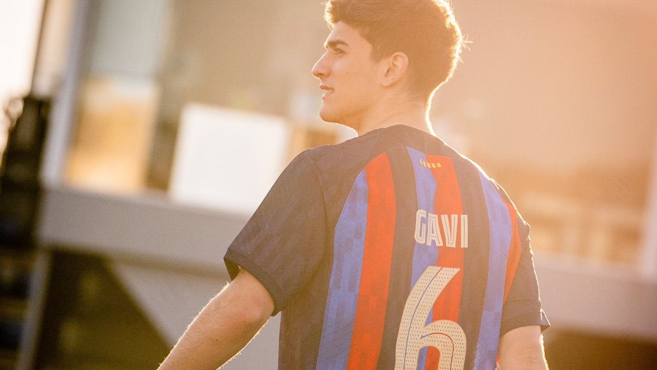 LaLiga. Gavi, inscrito como jugador del primer equipo del Barcelona ...